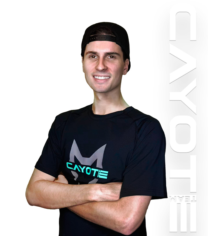 Michal Orlowski - Cayote